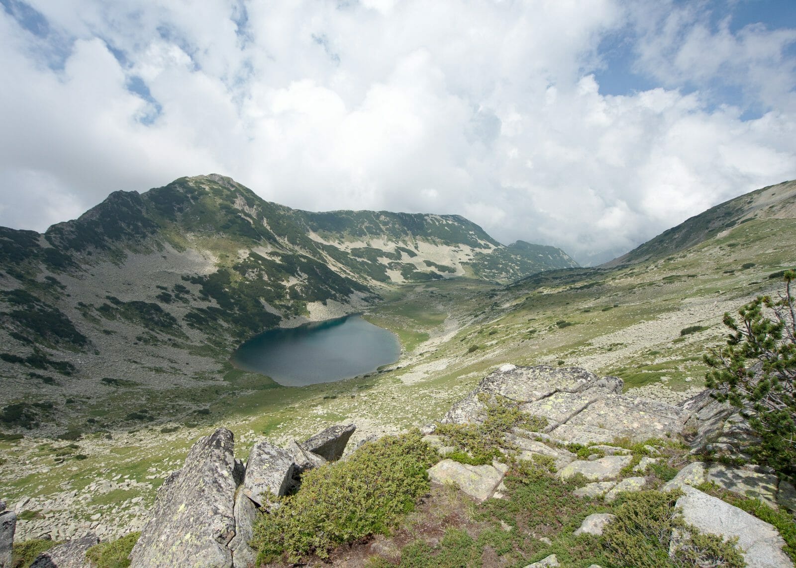 Hike the Koncheto ridge and Vihren peak - Pirin National Park