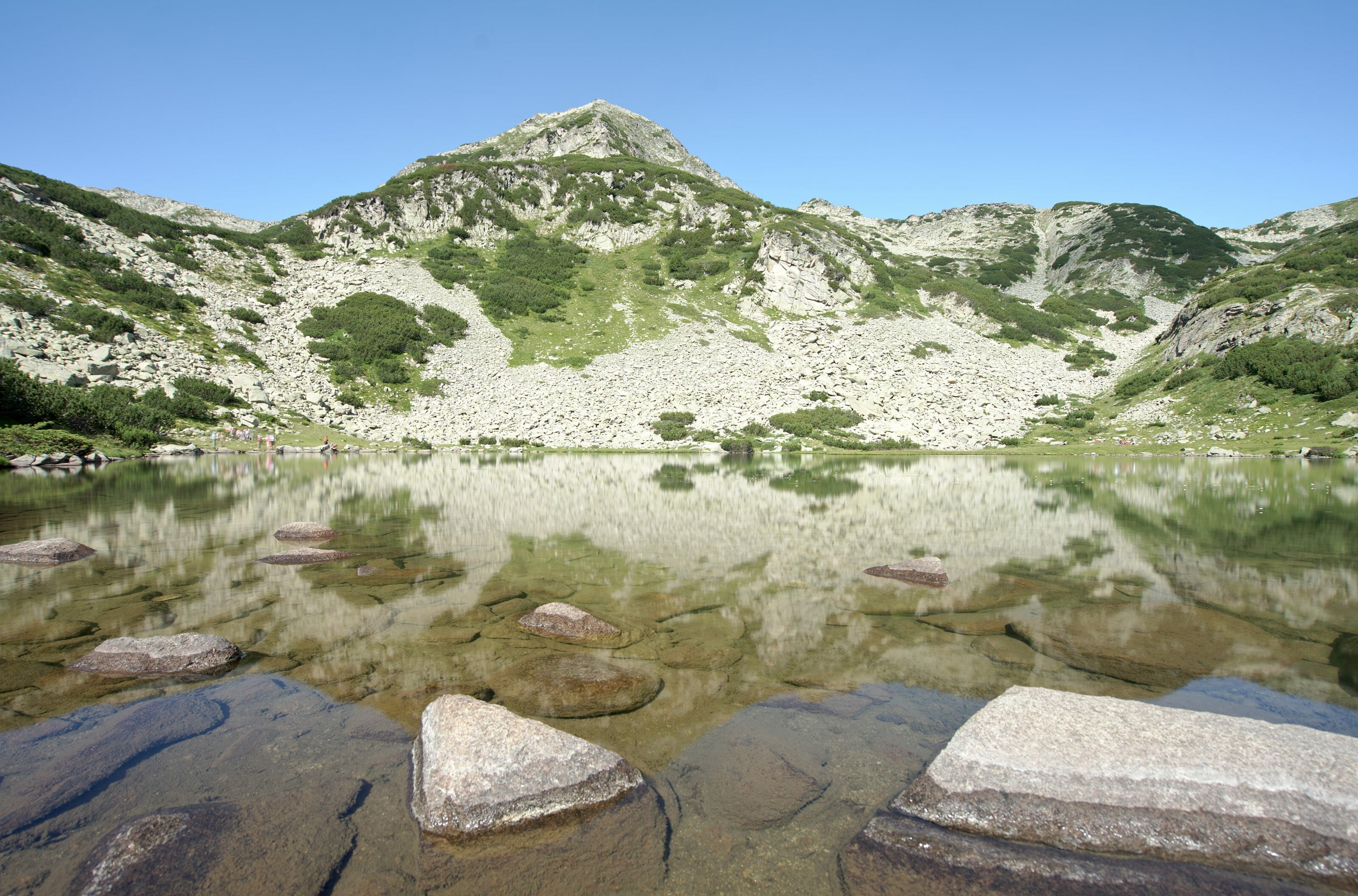 Hike the Koncheto ridge and Vihren peak - Pirin National Park