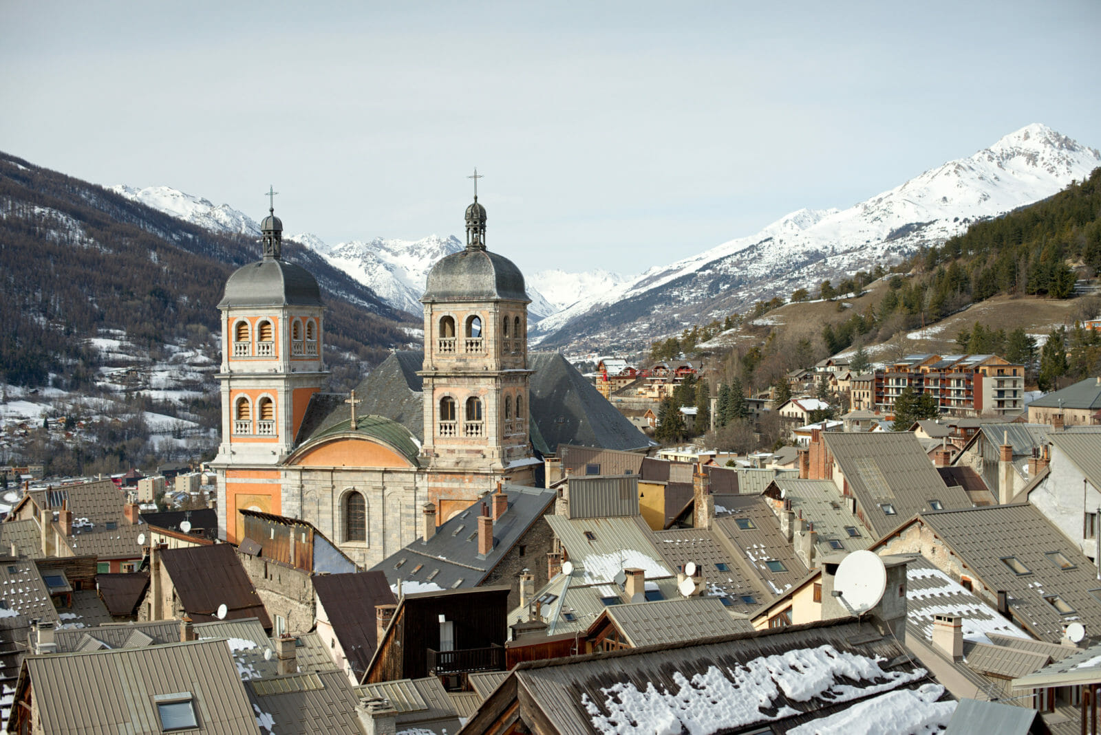 Skiing in the Hautes Alpes: Briançon and the Serre Chevalier ski area