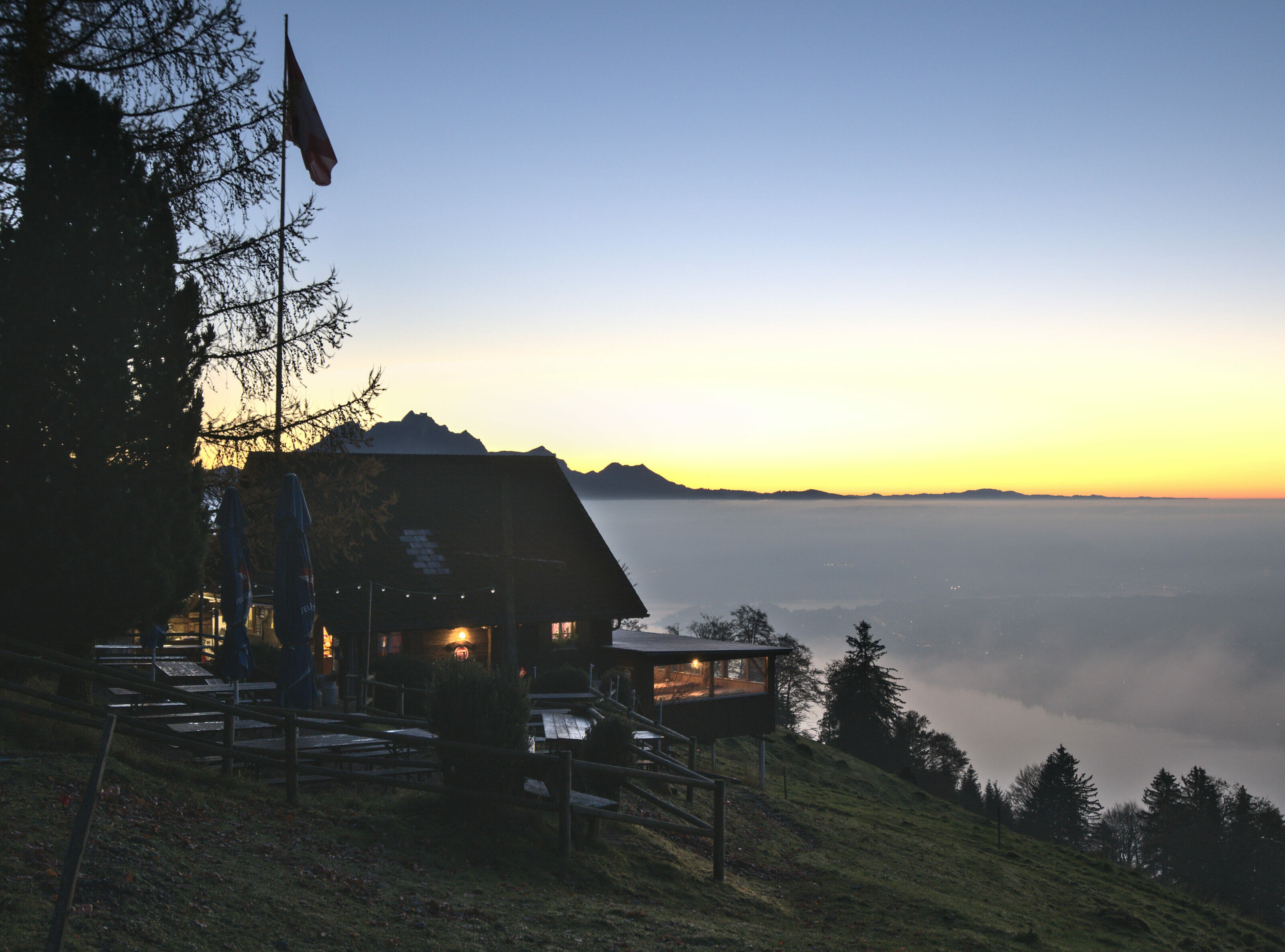 Hike to Mount Rigi: a panoramic (and free) trail of 16km (Map included)