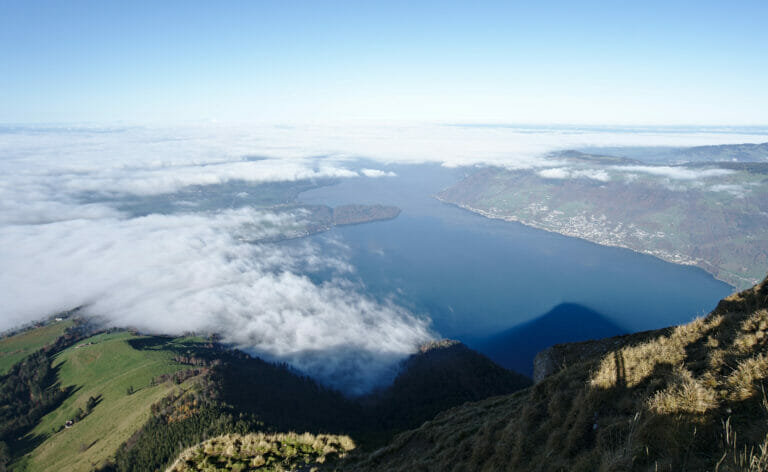 Hike to Mount Rigi: a panoramic trail of 16kms (map + gpx)