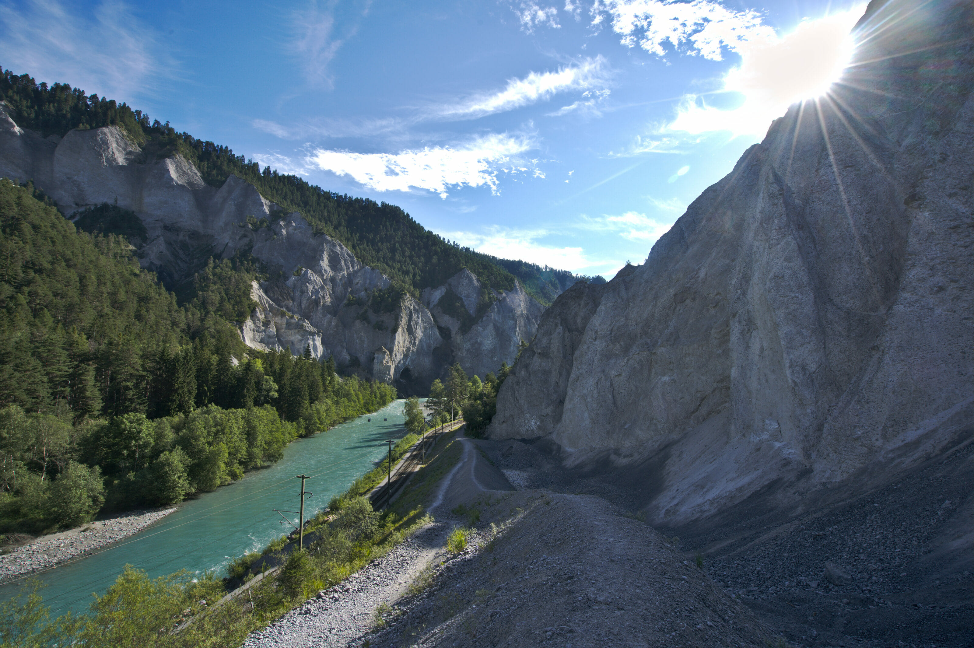 De la source aux gorges du Rhin (+ rando Caumasee - il Spir - Crestasee)
