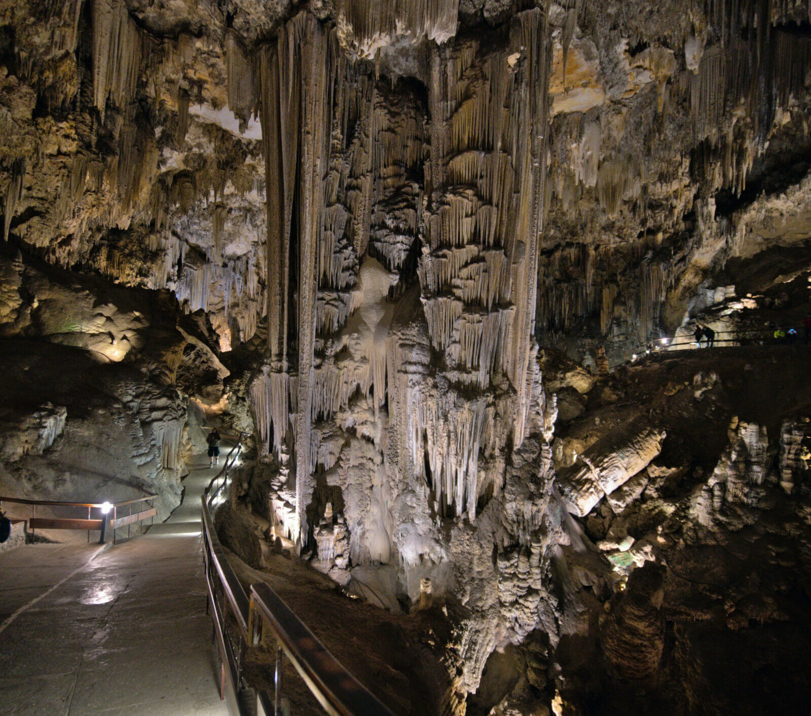 Visiter les grottes de Nerja: notre guide complet