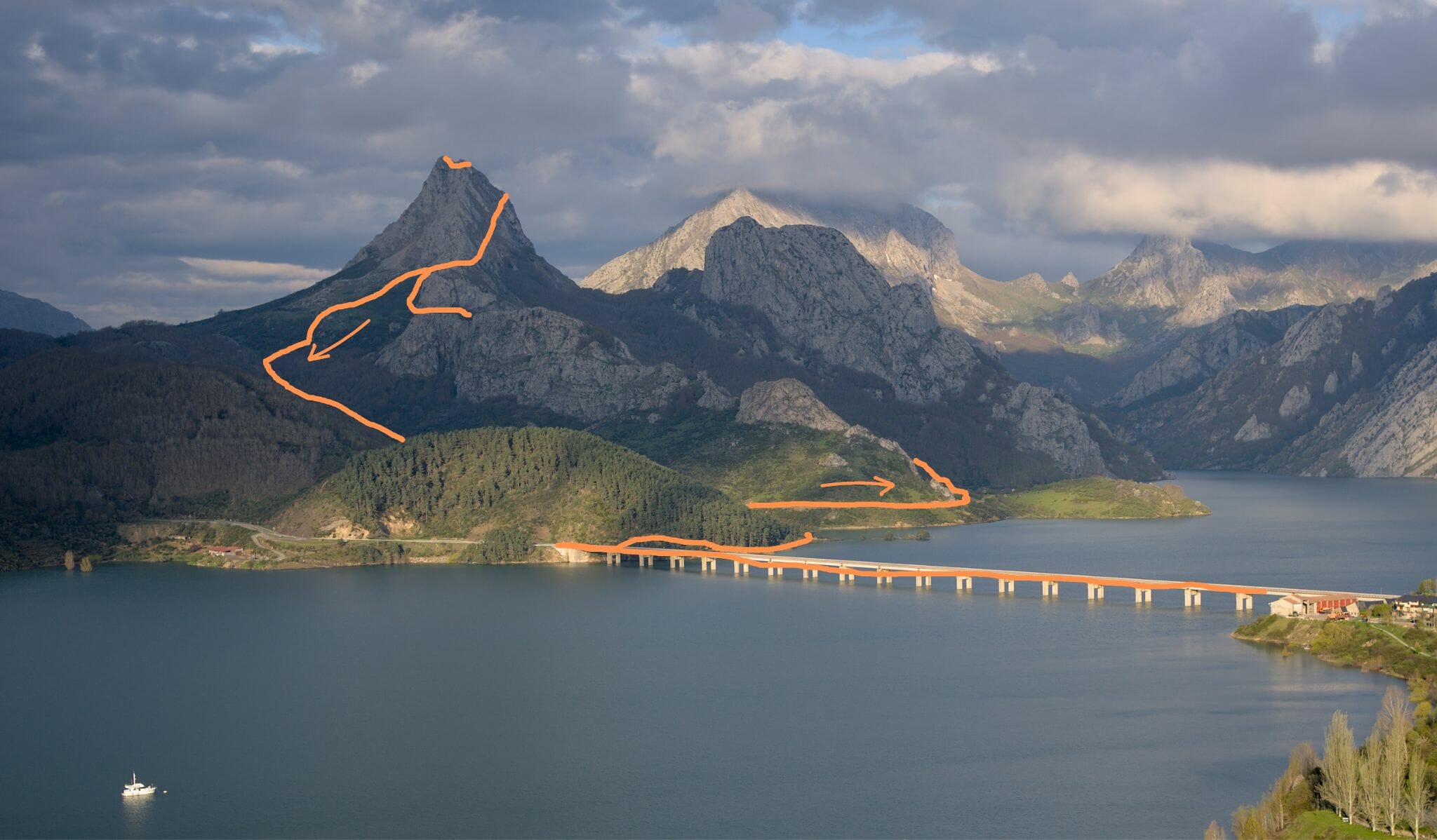 Ascent of Pico Gilbo (1679m) from the village of Riaño (map + GPX)