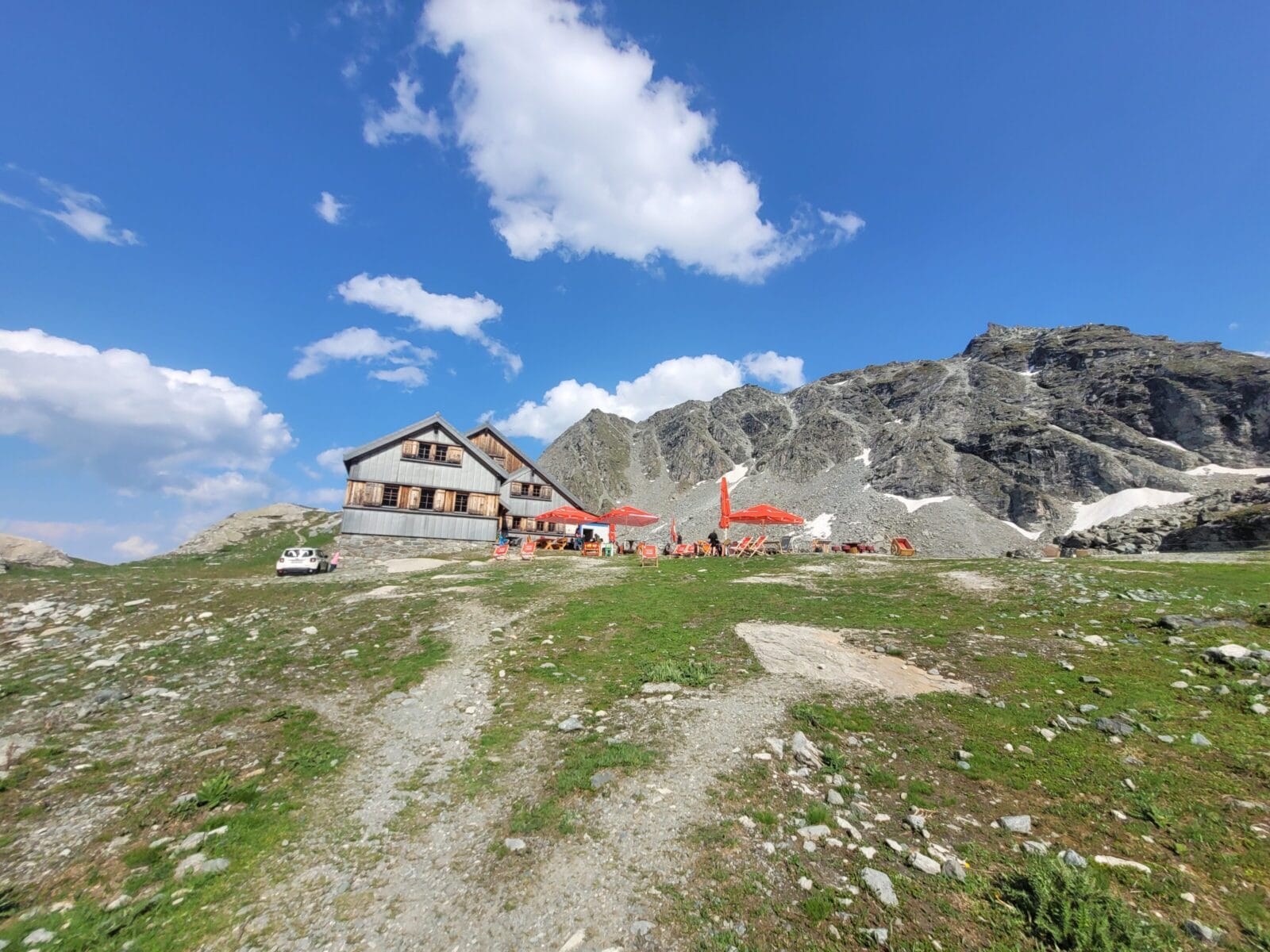 Randonnée de la Grande Dixence à la cabane de Prafleuri