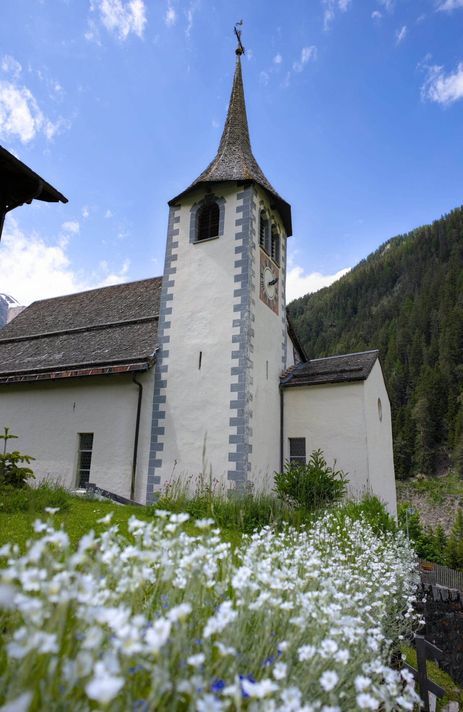 Visit the Binntal: a little treasure in the Valais