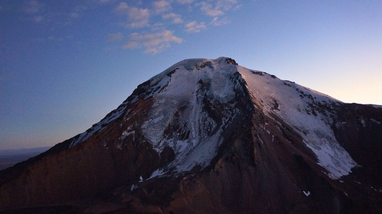 Chile and its volcanoes: our guide and selection of summits to climb