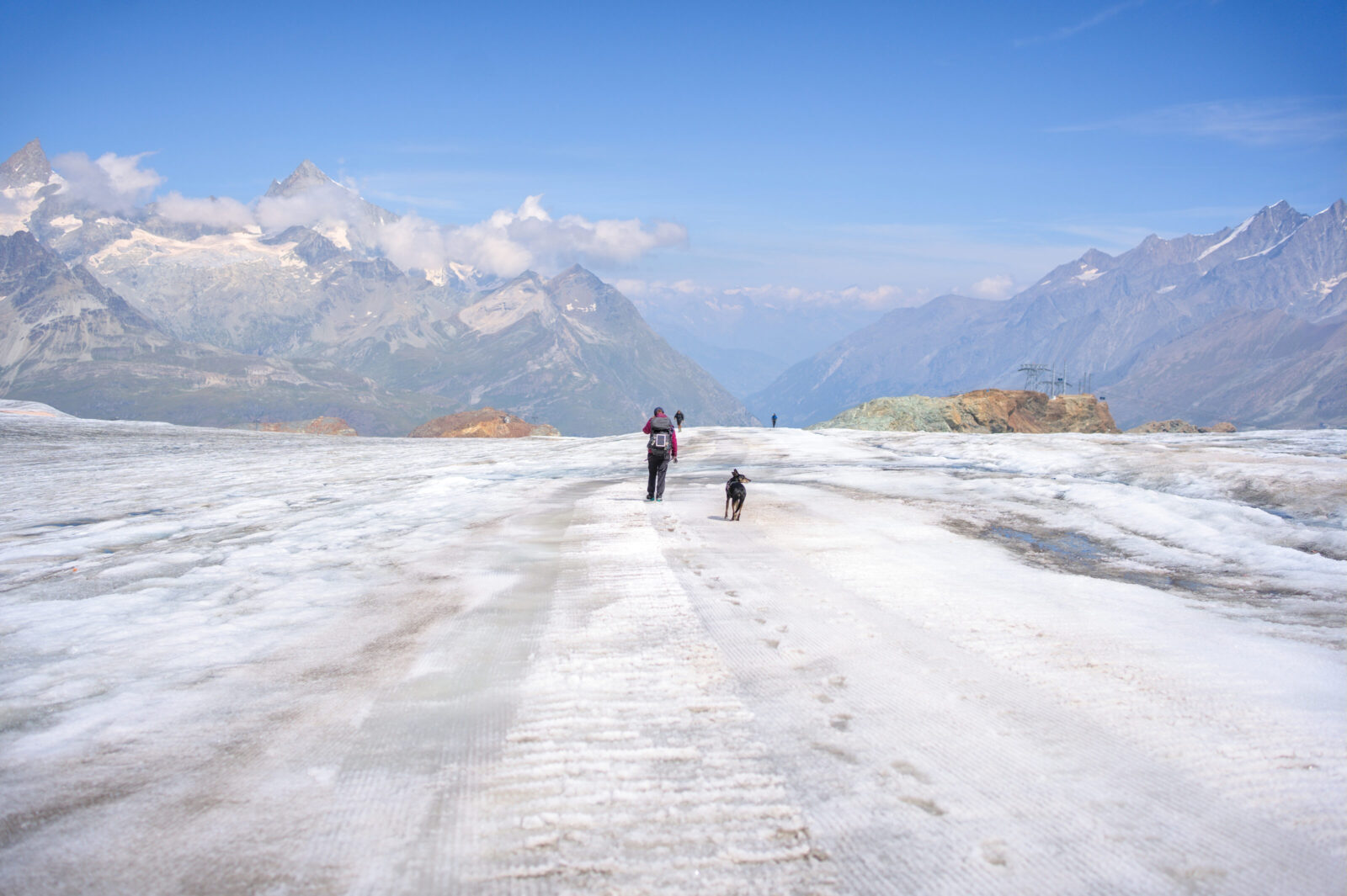Hike to do in Zermatt : The Matterhorn Glacier trail
