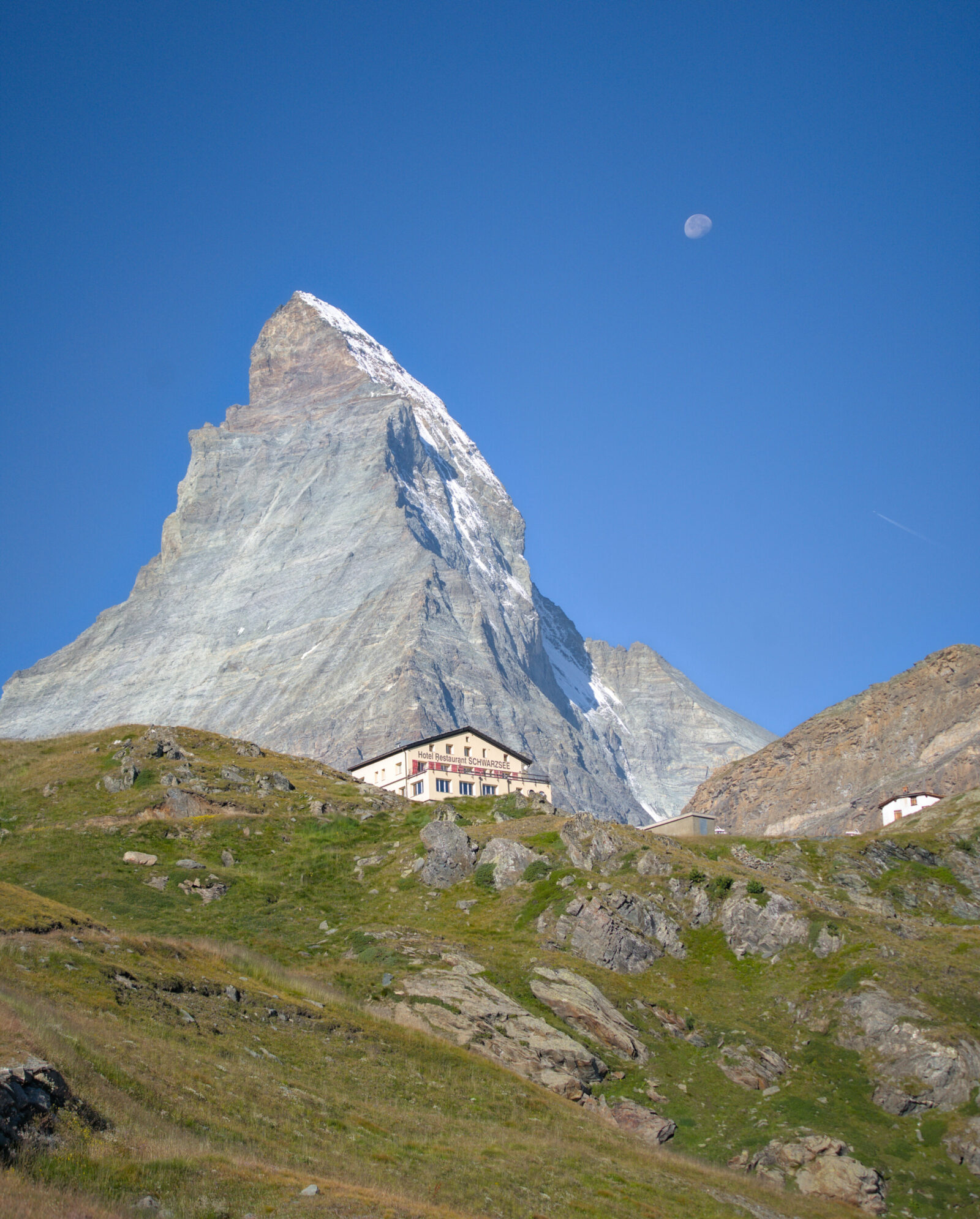 Hike to do in Zermatt : The Matterhorn Glacier trail