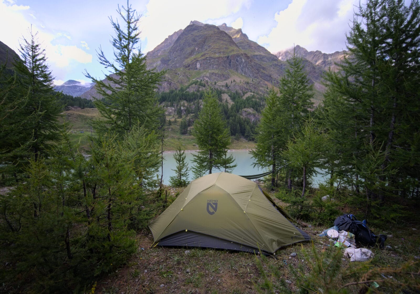 Tout savoir sur le Bivouac: règles, conseils et matériel pour bivouaquer