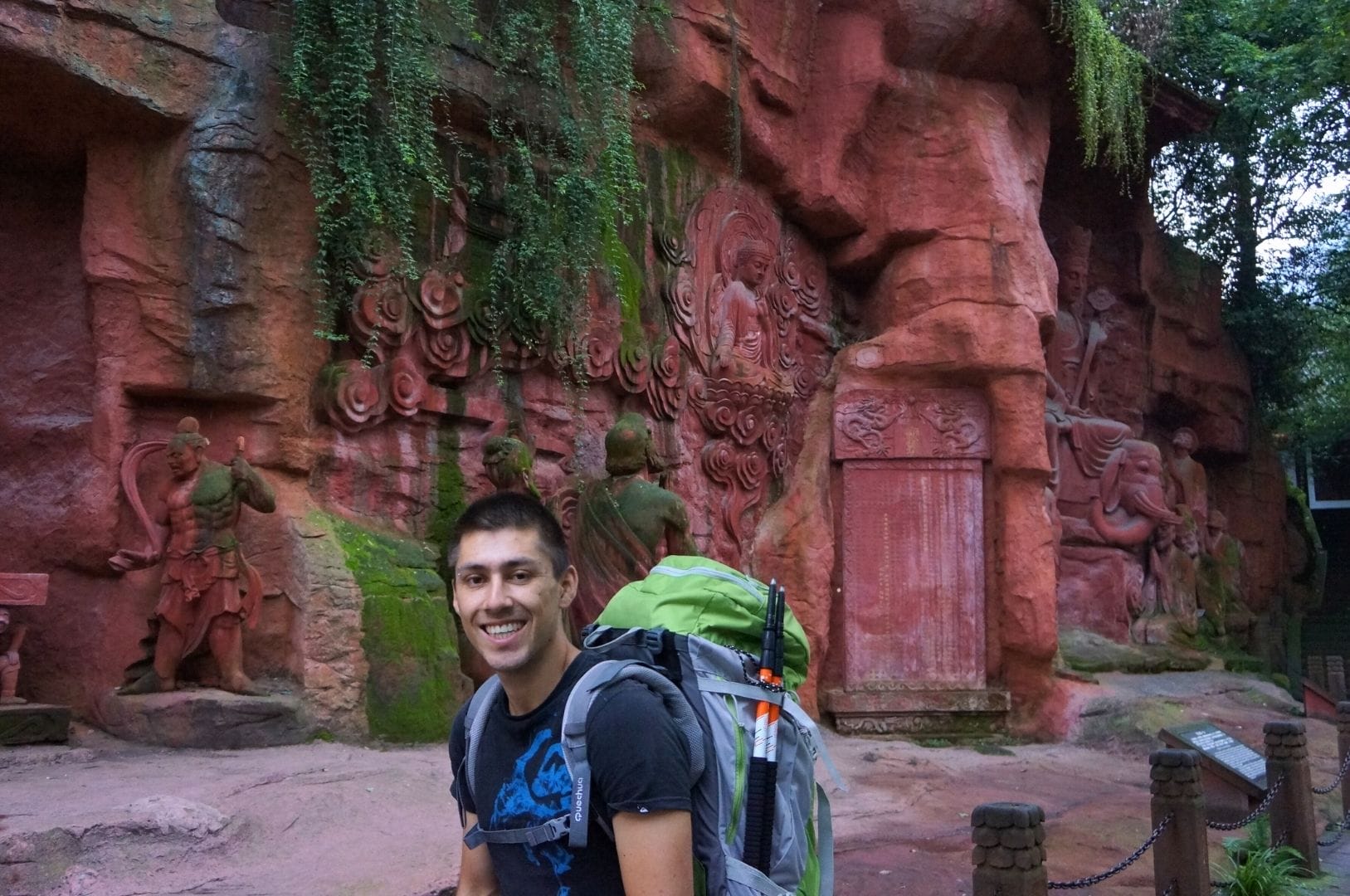 How to visit Mount Emei and hike to the top: our complete guide!